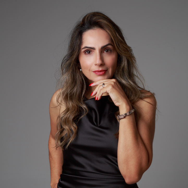 Dra Karla Reis | Dermatologia